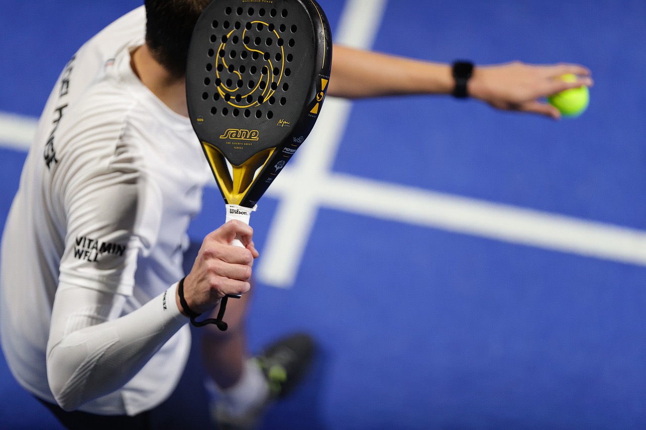 Top 3 des critères essentiels pour choisir la meilleure raquette de Padel.